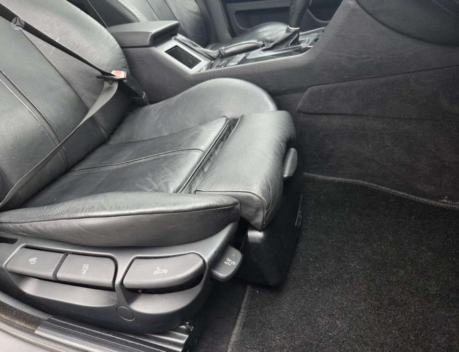 Melns BMW 525 2003 Kauņa, ar dzinēja tilpumu 2.50 L un nobraukumu 270 tūkst. km par 2999 €, foto 84 vietnē AUTOMOTO.COM.LV