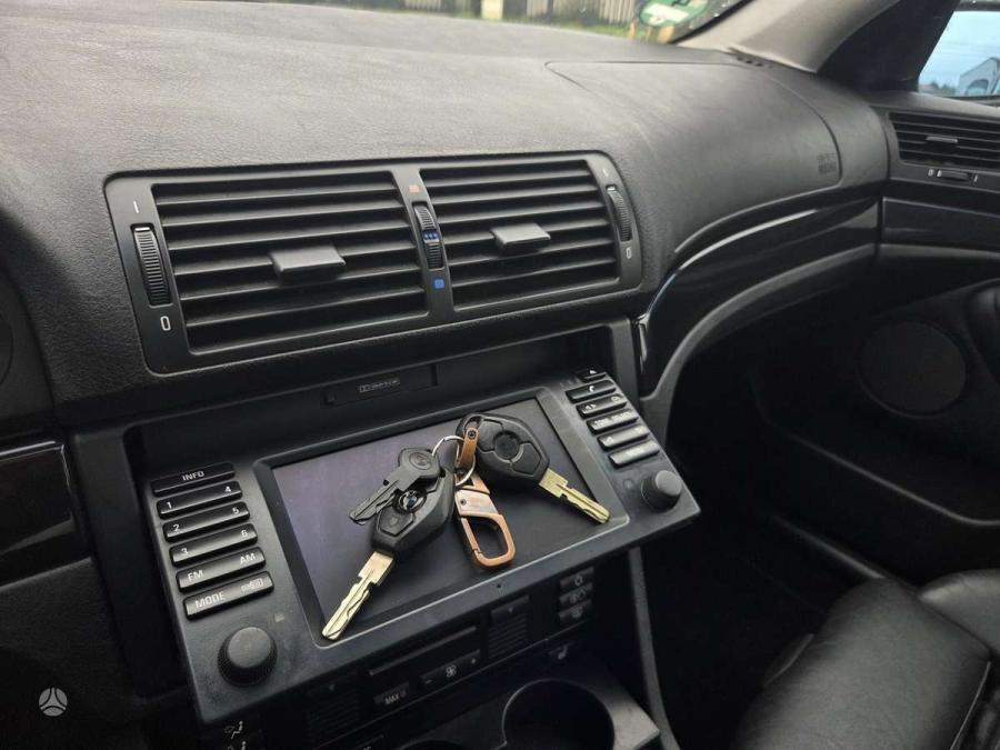 Melns BMW 525 2003 Kauņa, ar dzinēja tilpumu 2.50 L un nobraukumu 270 tūkst. km par 2999 €, foto 97 vietnē AUTOMOTO.COM.LV
