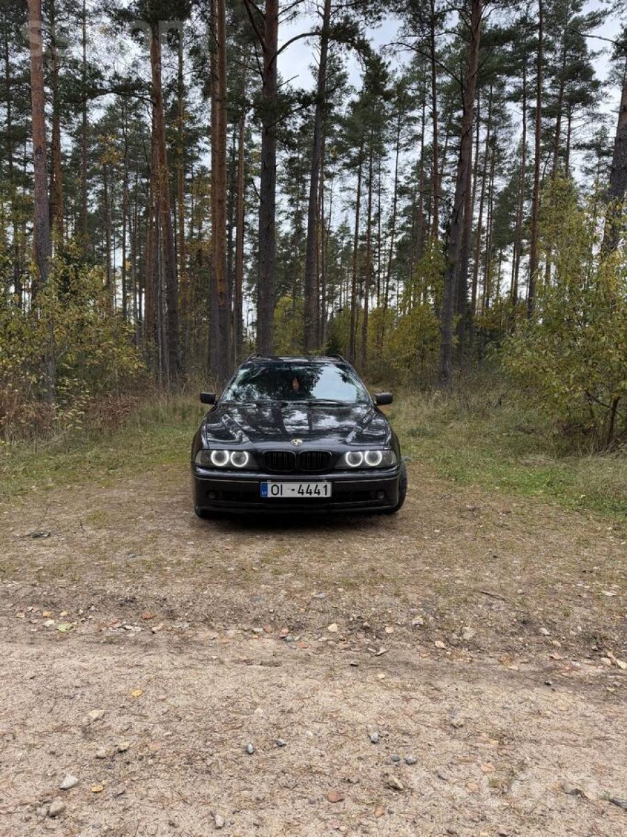 Melns BMW 525 2003 Preiļi, ar dzinēja tilpumu 2.50 L un nobraukumu 417 tūkst. km par 1890 €, foto 3 vietnē AUTOMOTO.COM.LV