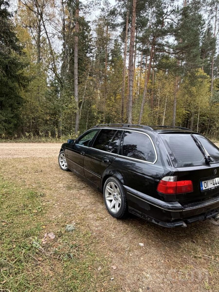 Melns BMW 525 2003 Preiļi, ar dzinēja tilpumu 2.50 L un nobraukumu 417 tūkst. km par 1890 €, foto 5 vietnē AUTOMOTO.COM.LV