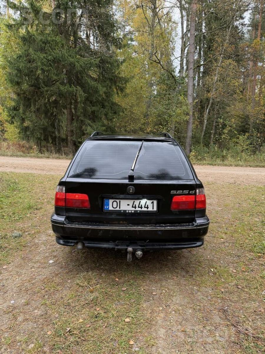 Melns BMW 525 2003 Preiļi, ar dzinēja tilpumu 2.50 L un nobraukumu 417 tūkst. km par 1890 €, foto 6 vietnē AUTOMOTO.COM.LV