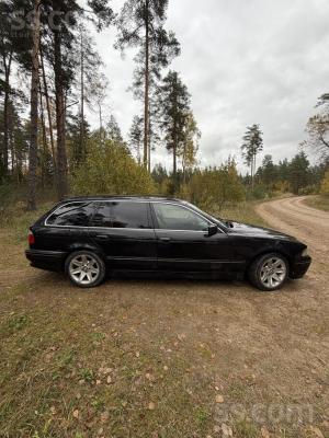 Melns BMW 525 2003 Preiļi, ar dzinēja tilpumu 2.50 L un nobraukumu 417 tūkst. km par 1890 €, foto 7 vietnē AUTOMOTO.COM.LV