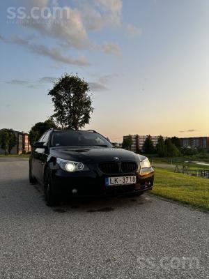 Melns BMW 525 2004 Daugavpils, ar dzinēja tilpumu 2.50 L un nobraukumu 357 tūkst. km par 4500 €, foto 3 vietnē AUTOMOTO.COM.LV