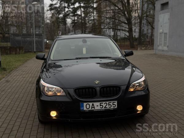 Black BMW 525 2004 in Riga, with an engine capacity of 2.50 L and mileage of 0 thousand km for 3350 €, photo 3 on AUTOMOTO.COM.LV
