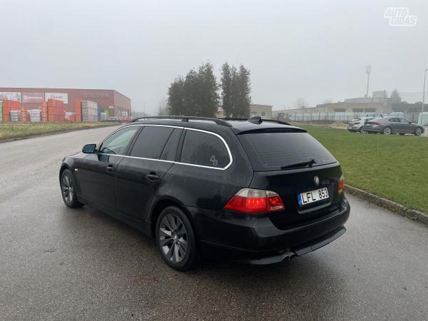 Melns BMW 525 2004 Panevēža, ar dzinēja tilpumu 2.50 L un nobraukumu 442 tūkst. km par 2250 €, foto 4 vietnē AUTOMOTO.COM.LV