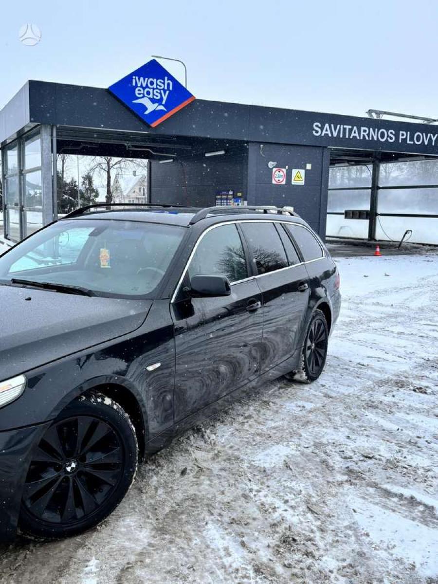 Melns BMW 525 2004 Šakiai, ar dzinēja tilpumu 2.50 L un nobraukumu 436 tūkst. km par 2600 €, foto 3 vietnē AUTOMOTO.COM.LV