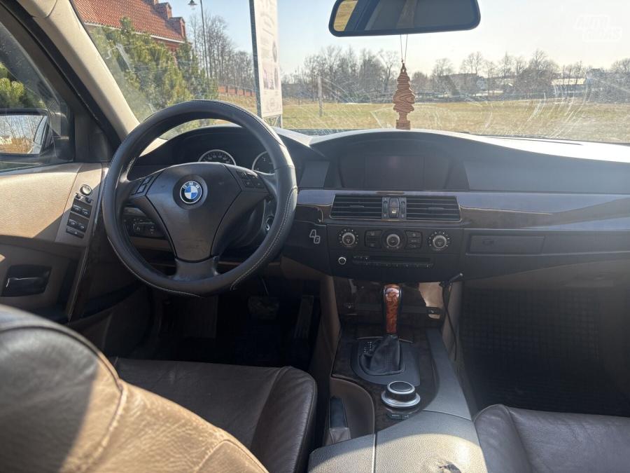 Black BMW 525 2004 in Vilnius, with an engine capacity of 2.50 L and mileage of 405 thousand km for 2300 €, photo 6 on AUTOMOTO.COM.LV