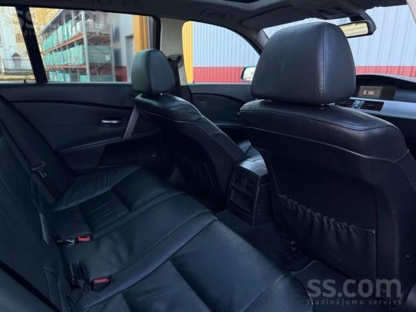Black BMW 525 2004 in Riga, with an engine capacity of 2.50 L and mileage of 386 thousand km for 2290 €, photo 10 on AUTOMOTO.COM.LV