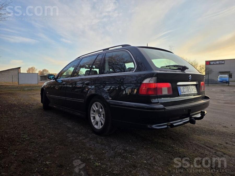 Черный БМВ 525 2004 в Бауска, объемом двигателя 2.50 л и пробегом 285 тыс. км за 3450 €, фото 4 на AUTOMOTO.COM.LV