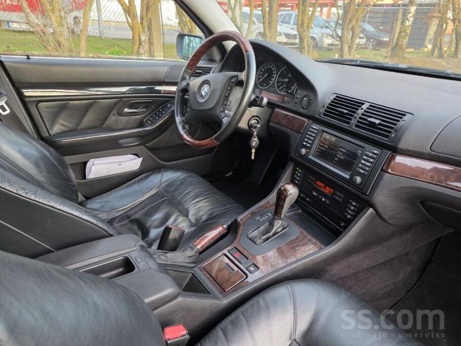 Черный БМВ 525 2004 в Бауска, объемом двигателя 2.50 л и пробегом 285 тыс. км за 3450 €, фото 9 на AUTOMOTO.COM.LV