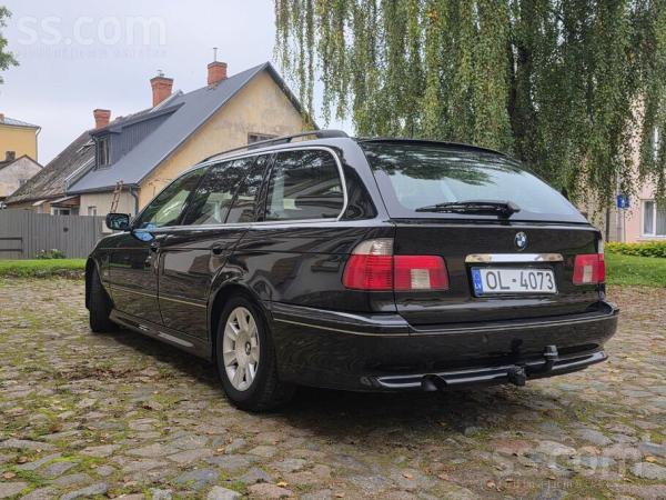 Melns BMW 525 2004 Bauska, ar dzinēja tilpumu 2.50 L un nobraukumu 294 tūkst. km par 3250 €, foto 6 vietnē AUTOMOTO.COM.LV