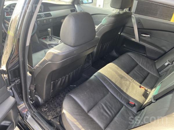 Melns BMW 525 2004 Rīga, ar dzinēja tilpumu 2.50 L un nobraukumu 0 tūkst. km par 2090 €, foto 4 vietnē AUTOMOTO.COM.LV