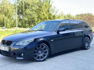 Melns BMW 525 2004 Rīga, ar dzinēja tilpumu 2.50 L un nobraukumu 362 tūkst. km par 3690 €, foto  vietnē AUTOMOTO.COM.LV