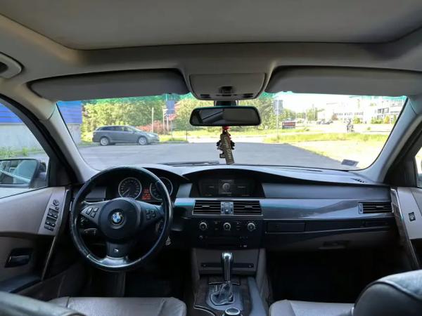 Melns BMW 525 2004 Rīga, ar dzinēja tilpumu 2.50 L un nobraukumu 362 tūkst. km par 3690 €, foto 8 vietnē AUTOMOTO.COM.LV