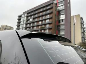 Black BMW 525 2004 in Riga, with an engine capacity of 2.50 L and mileage of 362 thousand km for 3290 €, photo 6 on AUTOMOTO.COM.LV
