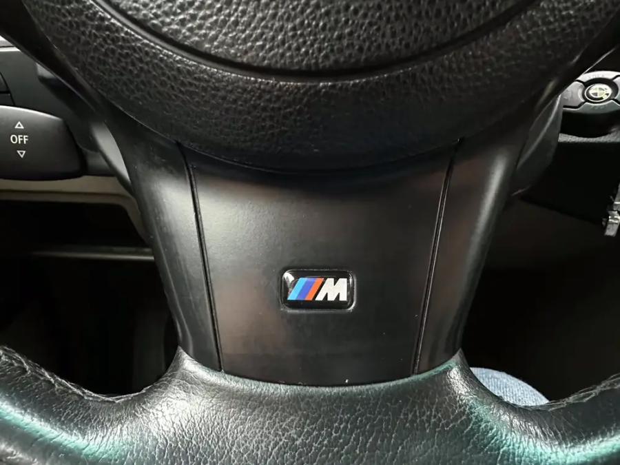 Black BMW 525 2004 in Riga, with an engine capacity of 2.50 L and mileage of 362 thousand km for 3290 €, photo 13 on AUTOMOTO.COM.LV