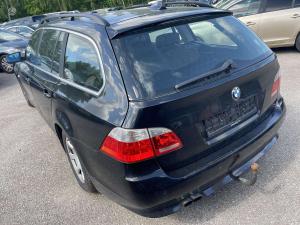 Melns BMW 525 2004 Kauņa, ar dzinēja tilpumu 2.49 L un nobraukumu 296 tūkst. km par 2450 €, foto 6 vietnē AUTOMOTO.COM.LV