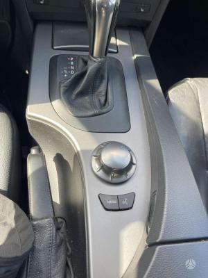 Melns BMW 525 2004 Kauņa, ar dzinēja tilpumu 2.49 L un nobraukumu 296 tūkst. km par 2450 €, foto 17 vietnē AUTOMOTO.COM.LV