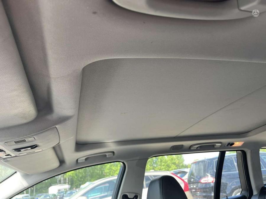 Melns BMW 525 2004 Kauņa, ar dzinēja tilpumu 2.49 L un nobraukumu 296 tūkst. km par 2450 €, foto 19 vietnē AUTOMOTO.COM.LV