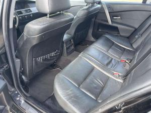 Melns BMW 525 2004 Kauņa, ar dzinēja tilpumu 2.49 L un nobraukumu 296 tūkst. km par 2450 €, foto 20 vietnē AUTOMOTO.COM.LV