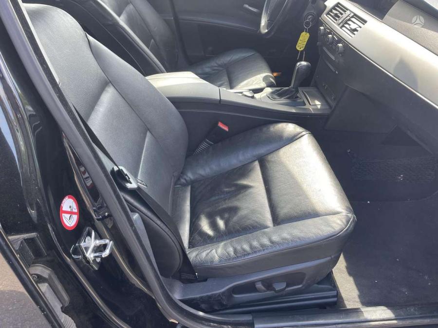 Melns BMW 525 2004 Kauņa, ar dzinēja tilpumu 2.49 L un nobraukumu 296 tūkst. km par 2450 €, foto 23 vietnē AUTOMOTO.COM.LV