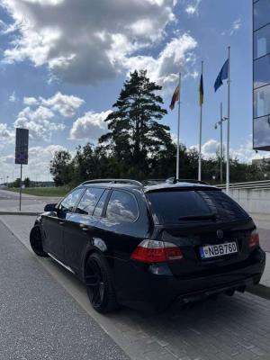 Melns BMW 525 2004 Viļņa, ar dzinēja tilpumu 2.50 L un nobraukumu 415 tūkst. km par 4500 €, foto 7 vietnē AUTOMOTO.COM.LV