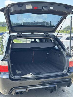 Melns BMW 525 2004 Viļņa, ar dzinēja tilpumu 2.50 L un nobraukumu 415 tūkst. km par 4500 €, foto 15 vietnē AUTOMOTO.COM.LV