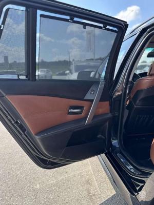 Melns BMW 525 2004 Viļņa, ar dzinēja tilpumu 2.50 L un nobraukumu 415 tūkst. km par 4500 €, foto 29 vietnē AUTOMOTO.COM.LV