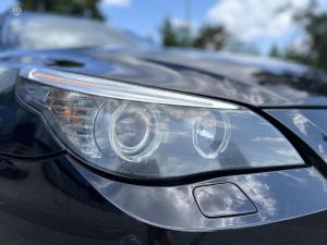 Melns BMW 525 2004 Viļņa, ar dzinēja tilpumu 2.50 L un nobraukumu 415 tūkst. km par 4500 €, foto 33 vietnē AUTOMOTO.COM.LV
