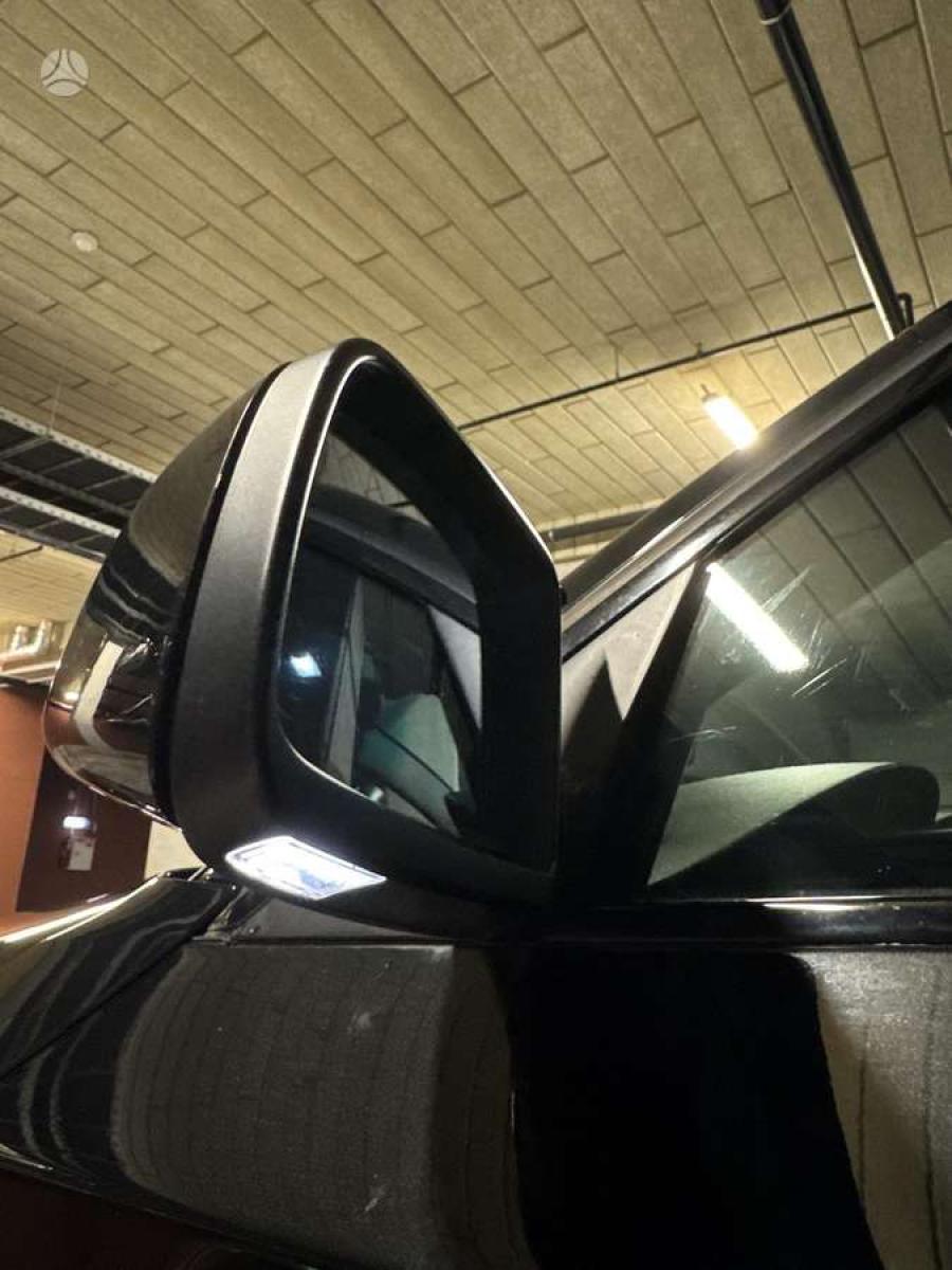 Melns BMW 525 2004 Viļņa, ar dzinēja tilpumu 2.50 L un nobraukumu 415 tūkst. km par 4500 €, foto 36 vietnē AUTOMOTO.COM.LV