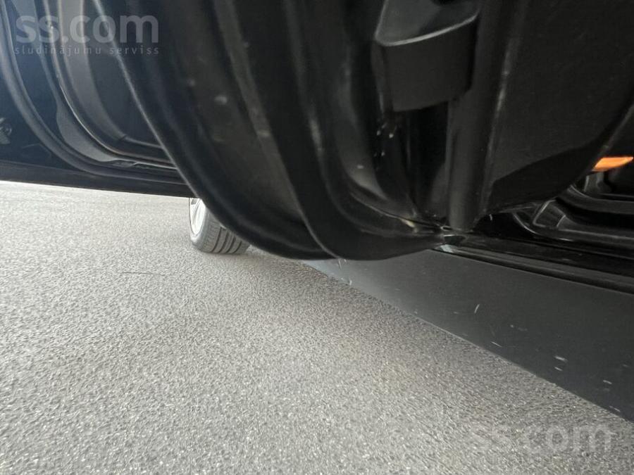 Melns BMW 525 2004 Rīga, ar dzinēja tilpumu 2.50 L un nobraukumu 0 tūkst. km par 4200 €, foto 20 vietnē AUTOMOTO.COM.LV