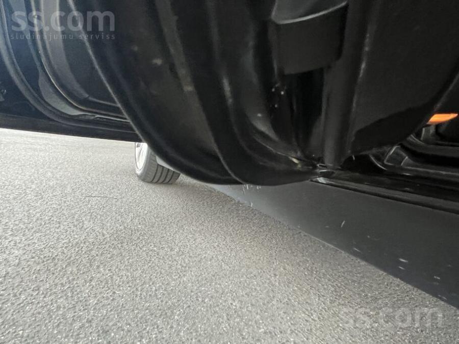 Melns BMW 525 2004 Rīga, ar dzinēja tilpumu 2.50 L un nobraukumu 0 tūkst. km par 4200 €, foto 21 vietnē AUTOMOTO.COM.LV