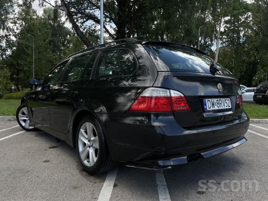 Black BMW 525 2004 in Riga, with an engine capacity of 2.50 L and mileage of 390 thousand km for 1750 €, photo 7 on AUTOMOTO.COM.LV