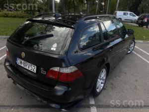 Black BMW 525 2004 in Riga, with an engine capacity of 2.50 L and mileage of 390 thousand km for 1750 €, photo 9 on AUTOMOTO.COM.LV