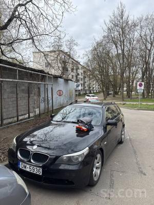 Black BMW 525 2004 in Riga, with an engine capacity of 2.50 L and mileage of 377 thousand km for 1999 €, photo  on AUTOMOTO.COM.LV