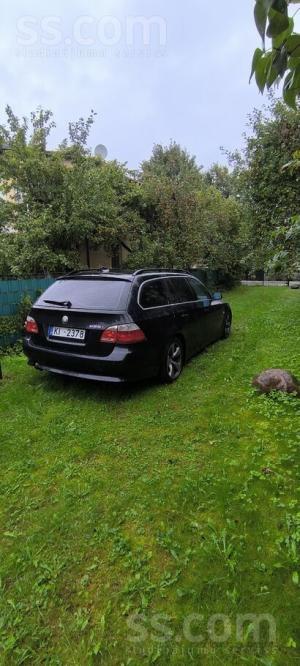 Black BMW 525 2004 in Riga, with an engine capacity of 2.50 L and mileage of 352 thousand km for 2999 €, photo 3 on AUTOMOTO.COM.LV