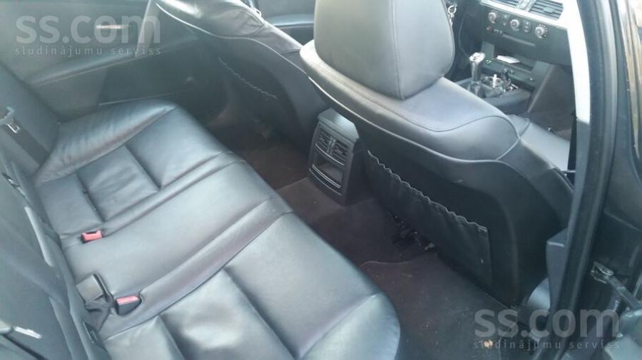 Black BMW 525 2004 in Riga, with an engine capacity of 2.50 L and mileage of 352 thousand km for 2999 €, photo 4 on AUTOMOTO.COM.LV