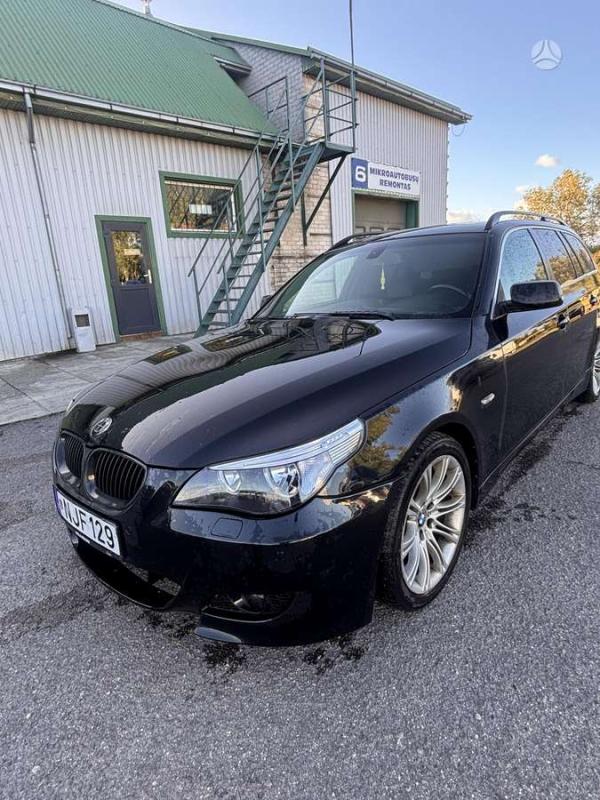 BMW 525 2004 Å akiai vietnÄ Melns BMW 525 2004 Å akiai, ar dzinÄja tilpumu 2.50 L un nobraukumu 460 tÅ«kst. km par 1800 ā¬, foto 3 vietnÄ AUTOMOTO.COM.LV