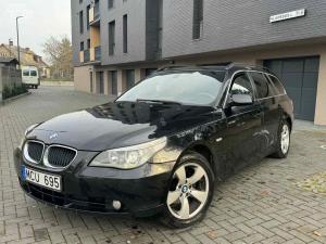 Melns BMW 525 2005 Panevēža, ar dzinēja tilpumu 2.50 L un nobraukumu 317 tūkst. km par 2000 €, foto  vietnē AUTOMOTO.COM.LV