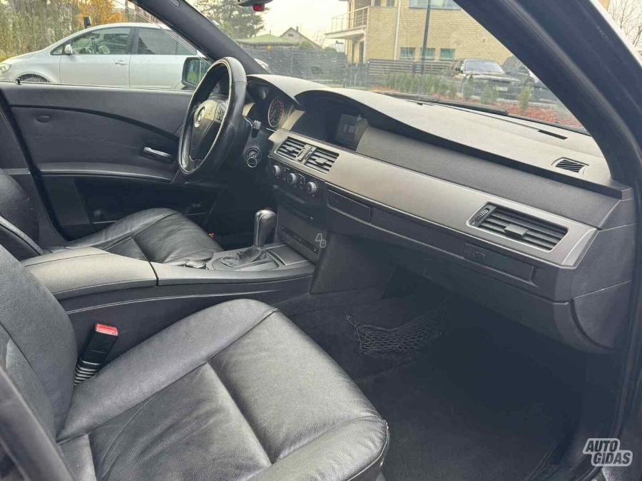 Melns BMW 525 2005 Panevēža, ar dzinēja tilpumu 2.50 L un nobraukumu 317 tūkst. km par 2000 €, foto 14 vietnē AUTOMOTO.COM.LV