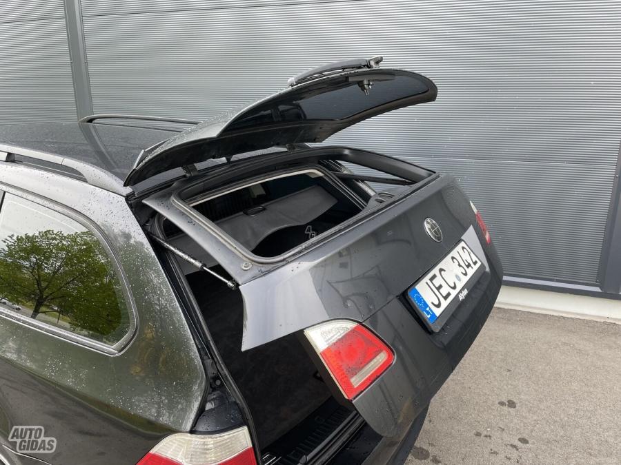 Black BMW 525 2005 in Alytus, with an engine capacity of 2.50 L and mileage of 320 thousand km for 2222 €, photo 8 on AUTOMOTO.COM.LV