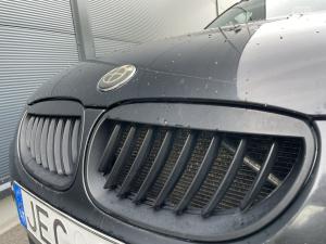 Black BMW 525 2005 in Alytus, with an engine capacity of 2.50 L and mileage of 320 thousand km for 2222 €, photo 12 on AUTOMOTO.COM.LV