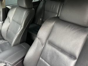 Black BMW 525 2005 in Alytus, with an engine capacity of 2.50 L and mileage of 320 thousand km for 2222 €, photo 14 on AUTOMOTO.COM.LV
