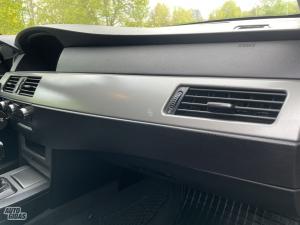 Black BMW 525 2005 in Alytus, with an engine capacity of 2.50 L and mileage of 320 thousand km for 2222 €, photo 19 on AUTOMOTO.COM.LV