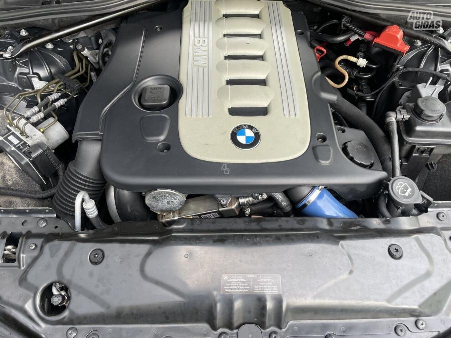 Black BMW 525 2005 in Alytus, with an engine capacity of 2.50 L and mileage of 320 thousand km for 2222 €, photo 26 on AUTOMOTO.COM.LV