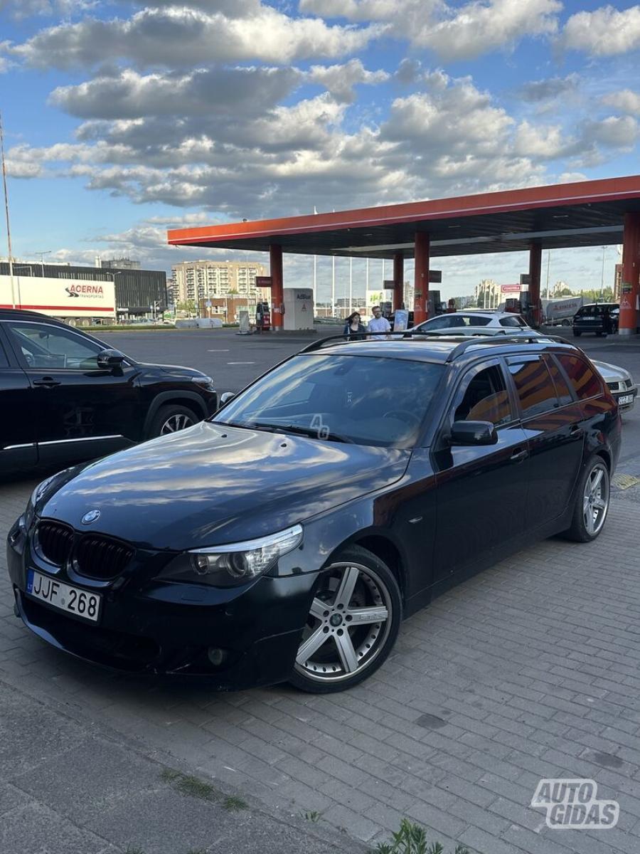 Black BMW 525 2005 in Vilnius, with an engine capacity of 2.50 L and mileage of 340 thousand km for 2700 €, photo 1 on AUTOMOTO.COM.LV