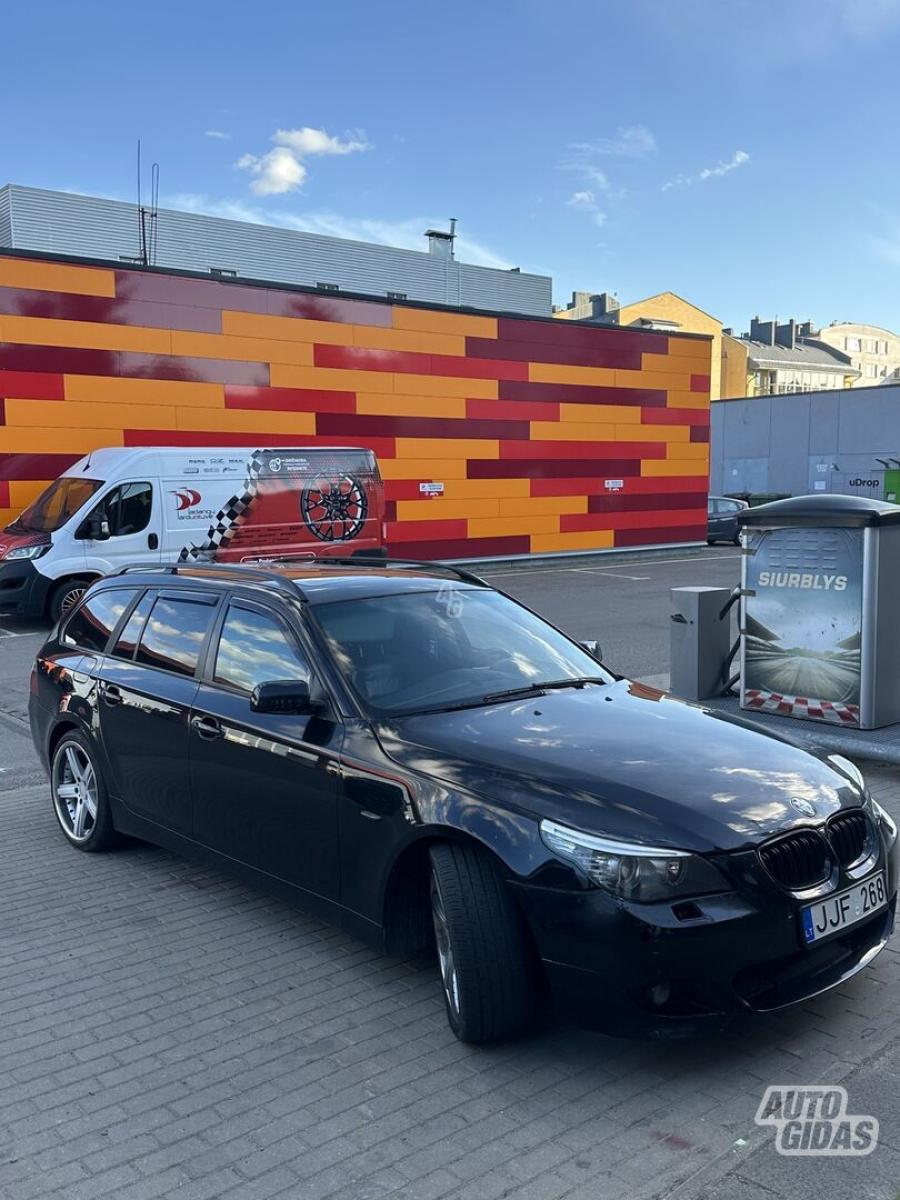 Black BMW 525 2005 in Vilnius, with an engine capacity of 2.50 L and mileage of 340 thousand km for 2700 €, photo 4 on AUTOMOTO.COM.LV