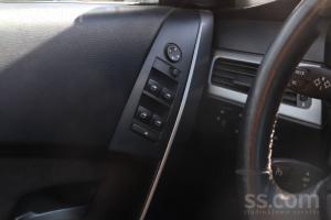 Black BMW 525 2005 in Valmiera, with an engine capacity of 2.50 L and mileage of 0 thousand km for 2700 €, photo 14 on AUTOMOTO.COM.LV