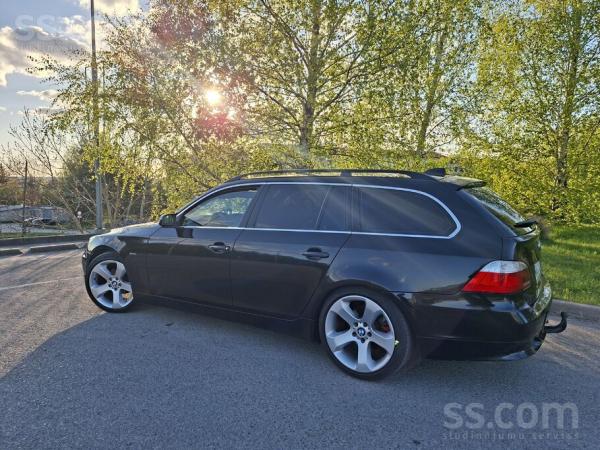 Black BMW 525 2005 in Talsi, with an engine capacity of 2.50 L and mileage of 405 thousand km for 3700 €, photo 3 on AUTOMOTO.COM.LV