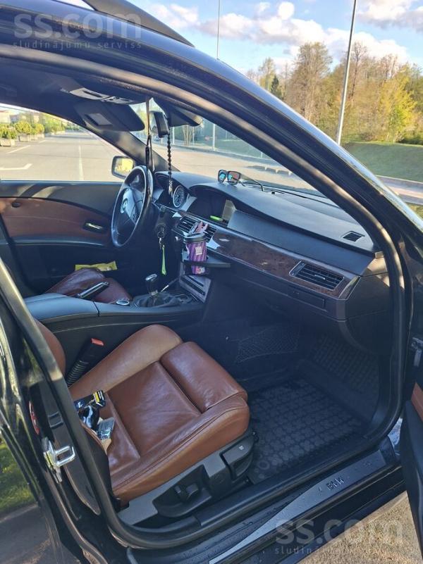 Black BMW 525 2005 in Talsi, with an engine capacity of 2.50 L and mileage of 405 thousand km for 3700 €, photo 8 on AUTOMOTO.COM.LV